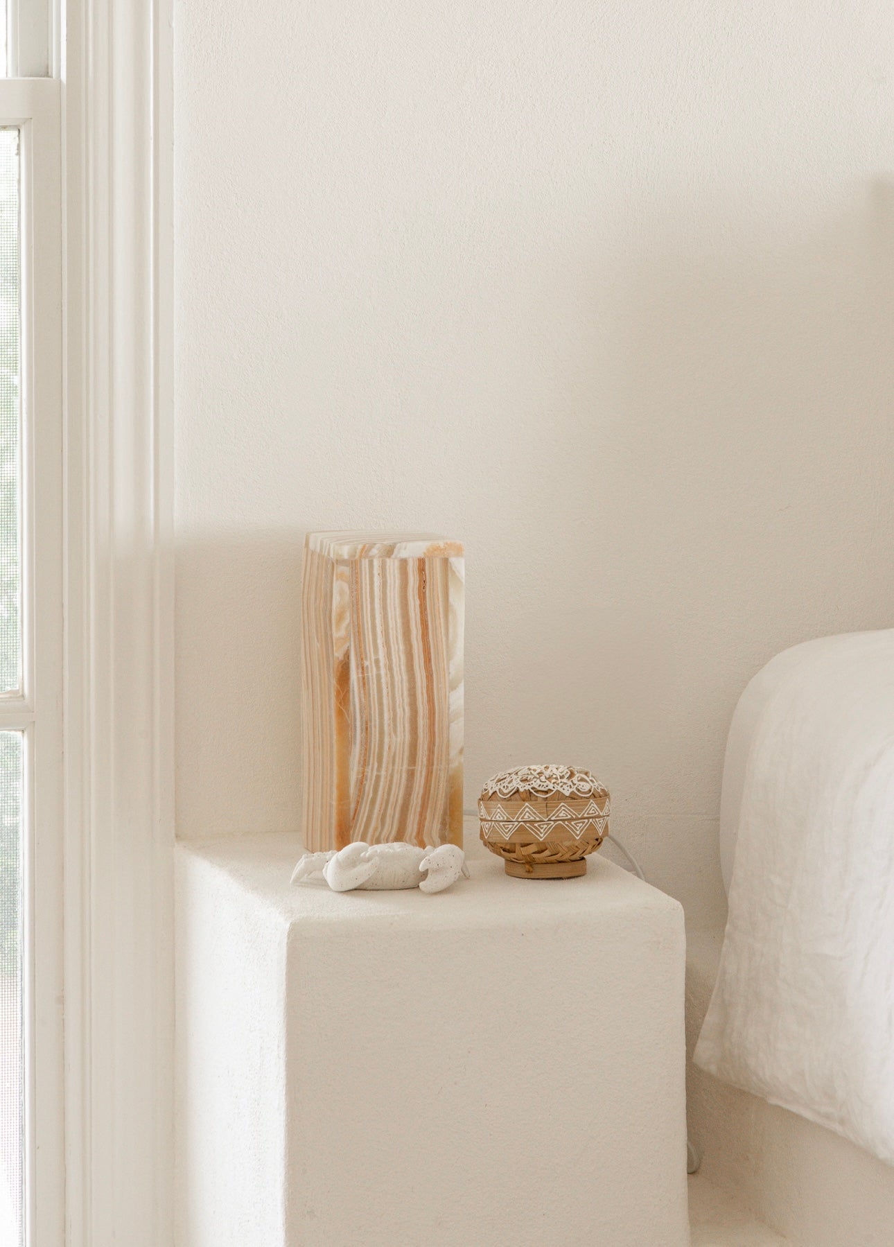 Moroccan Onyx Lamp – White Pick it Fence