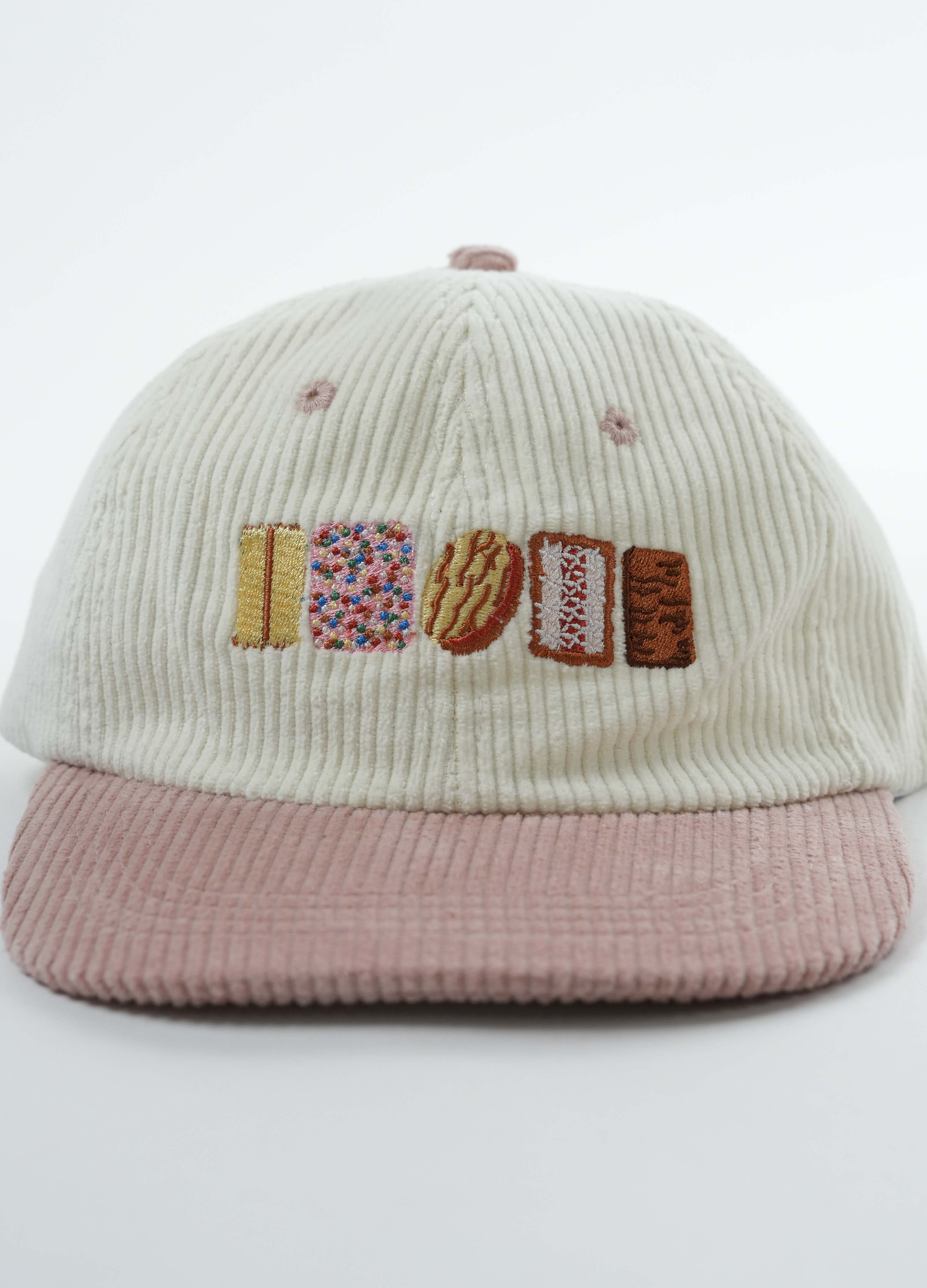 Aussie Biscuits Hat – White Pick it Fence